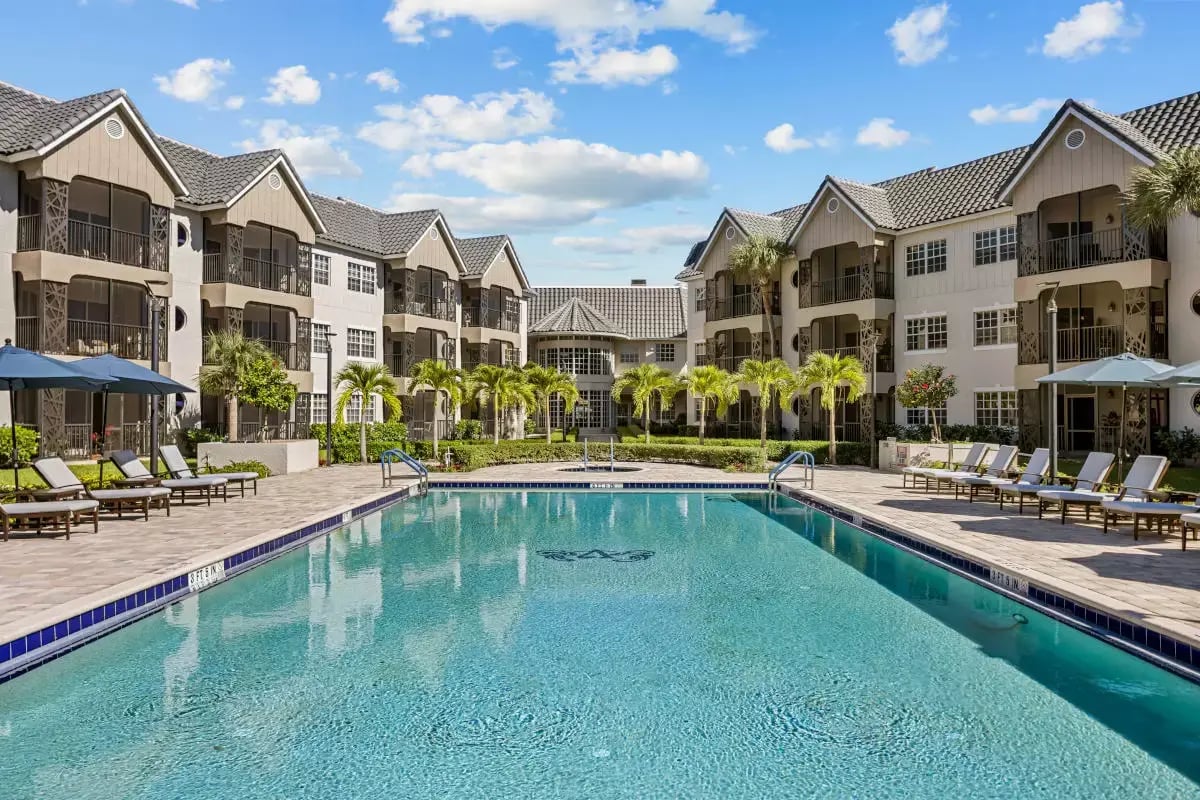 Six Ways To Help Seniors Overcome Holiday Blues